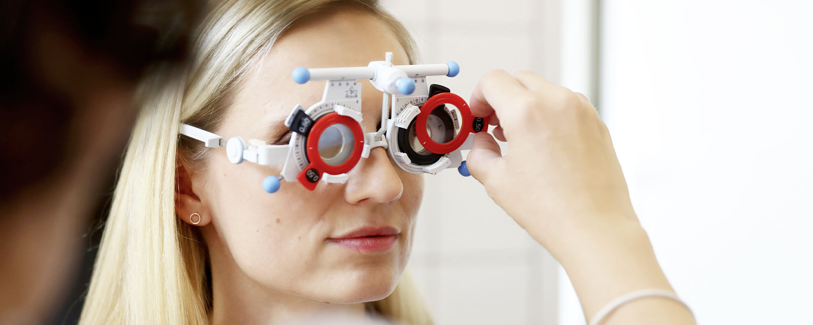Sehtest & Sehanalyse - Brillen Gund - Ihr Augenoptiker in Walsrode